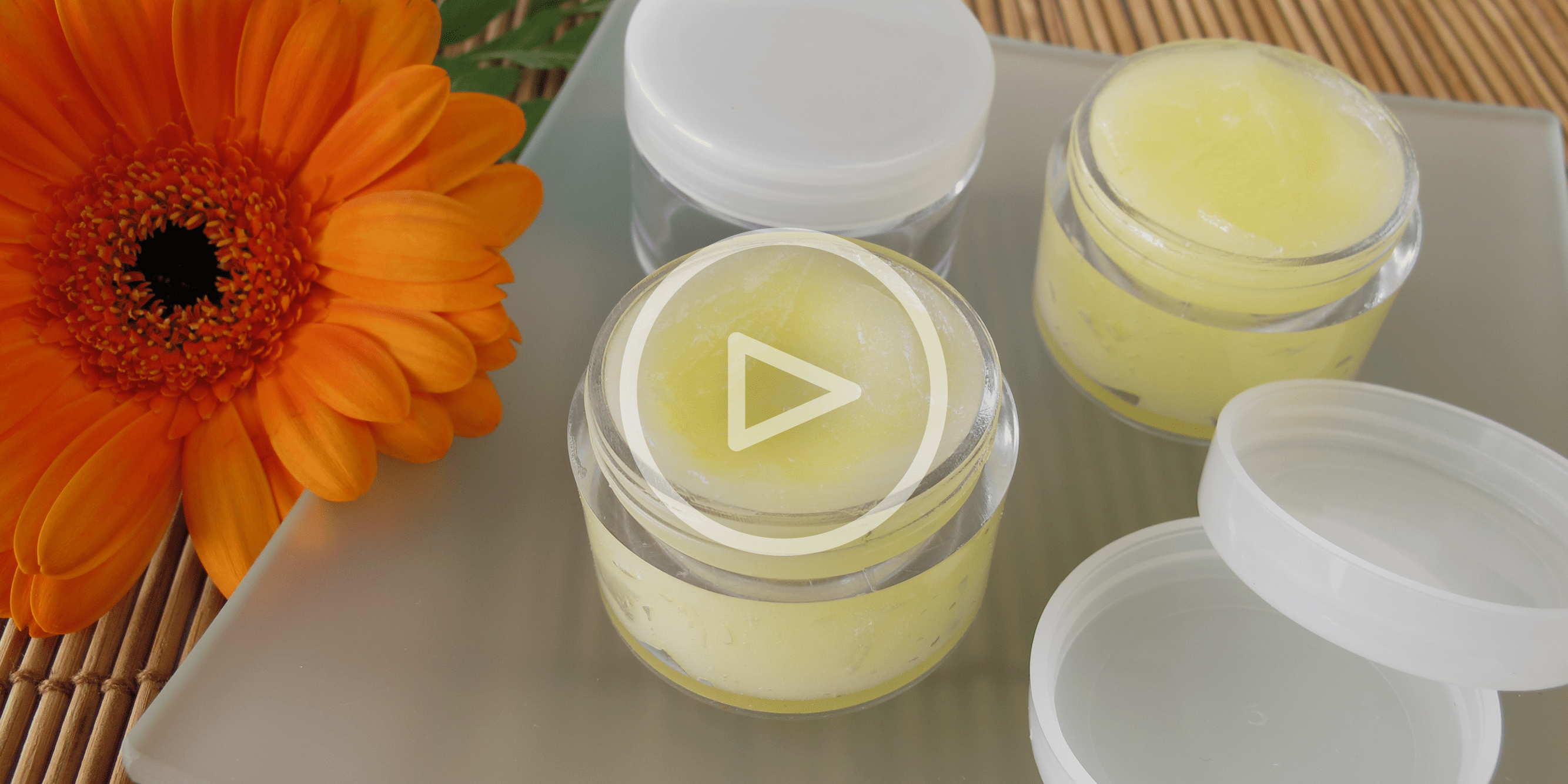 How to Make a Natural Lip Balm at Home | № 3748 | Healthy Lifestyle ...