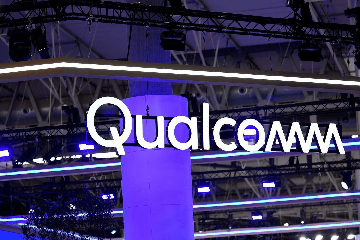 Qualcomm Snapdragon X Plus Laptop Chip 2025: AI Power at Competitive ...