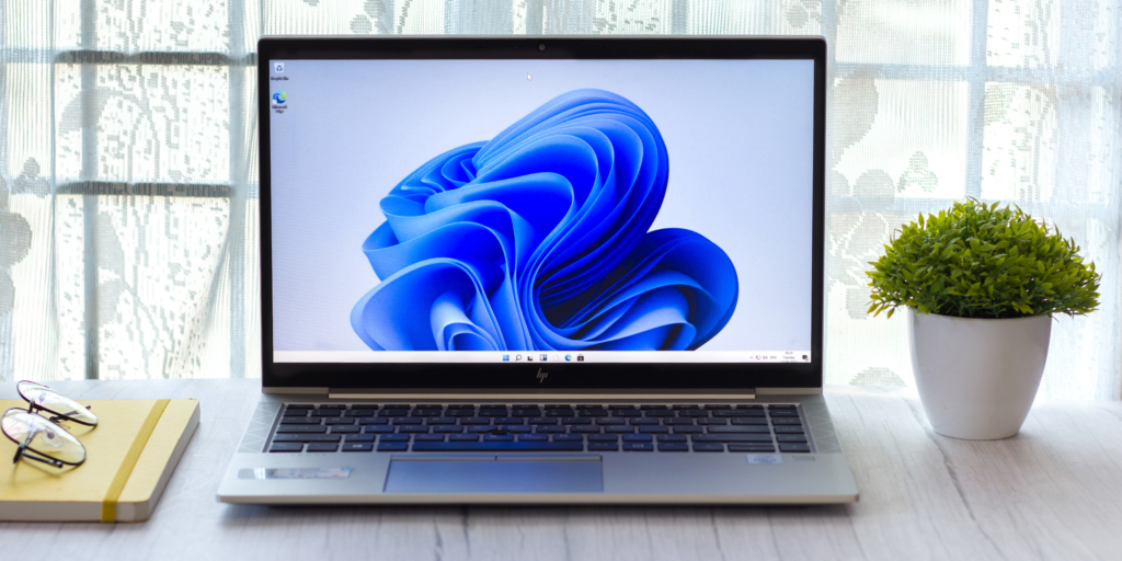 How to Reduce the Taskbar Size in Windows 11 | № 67126 | Technologies