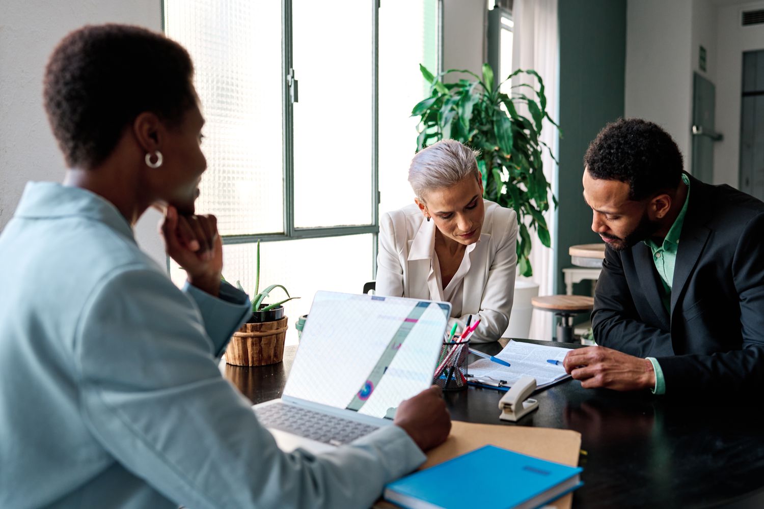 Z Tranche Explained: Definition, Benefits, Drawbacks, and Real-Life ...