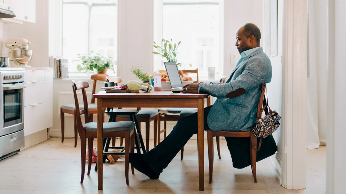 Hip Pain When Sitting in 2025: Causes, Treatments & Prices Explained ...