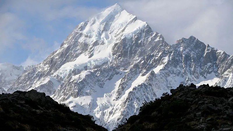 Gunung Aoraki/Mount Cook: Dua Pendaki Tewas Usai Jatuh di Puncak ...